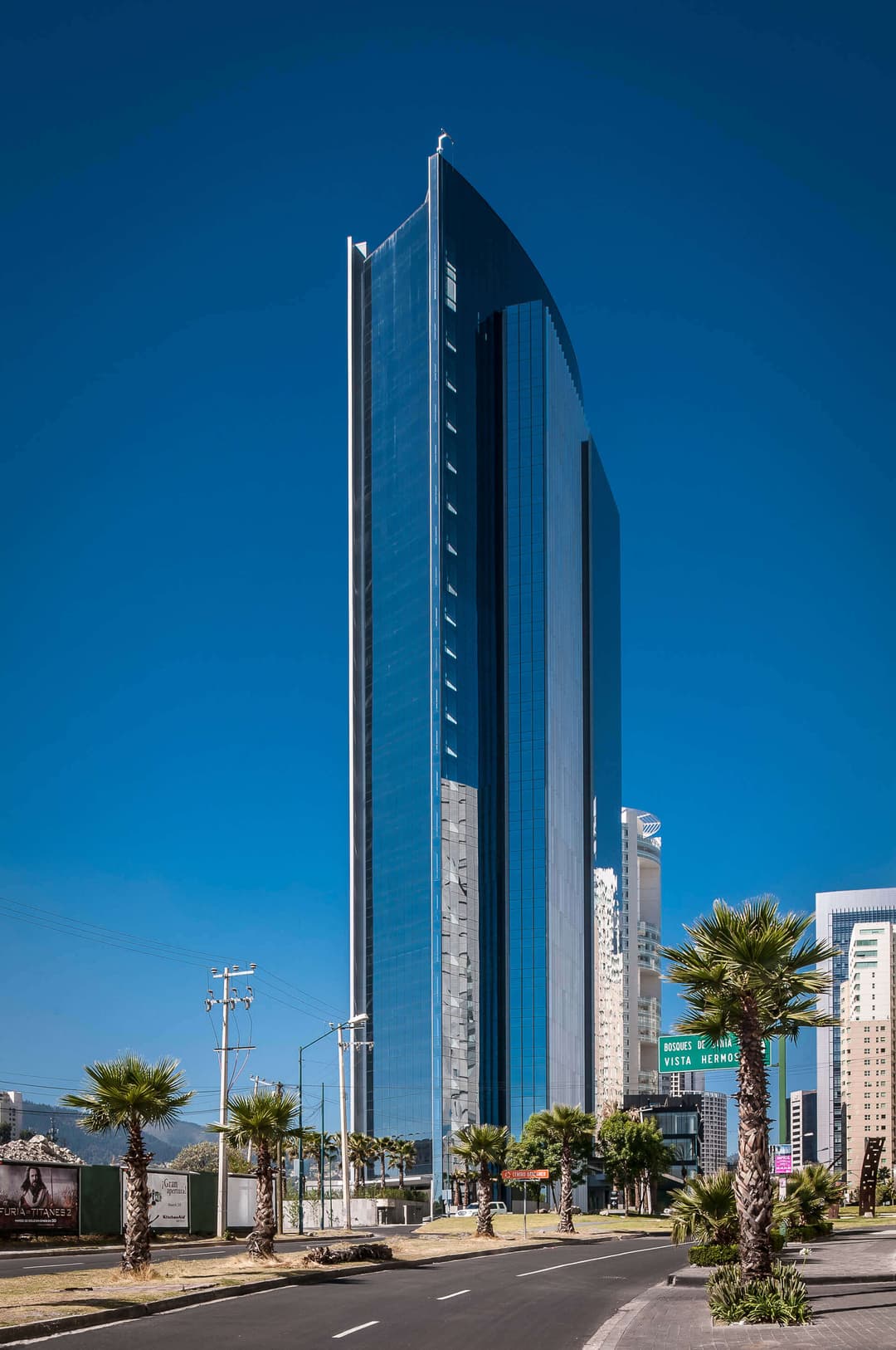 CENTURY PLAZA :: Alhel