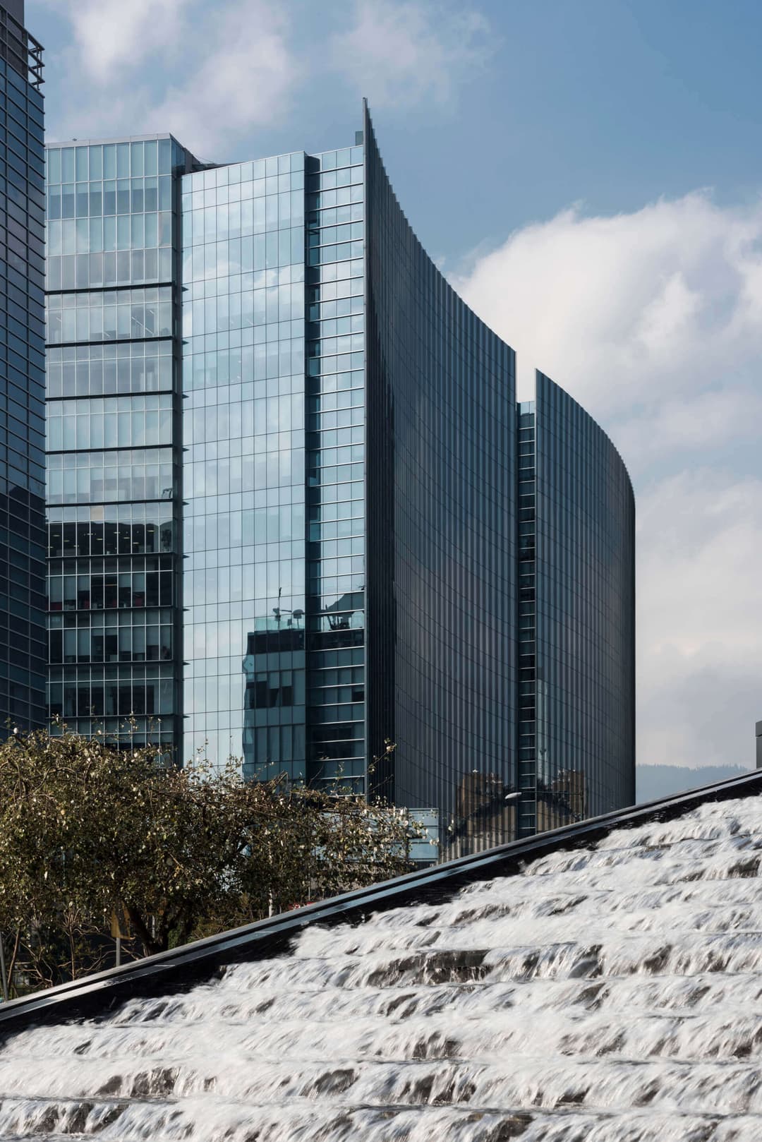 PARK PLAZA I & II :: Alhel